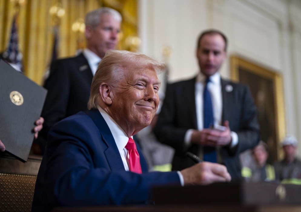 Trump se mofa de todos los países y sus líderes: “Me están besando el culo”