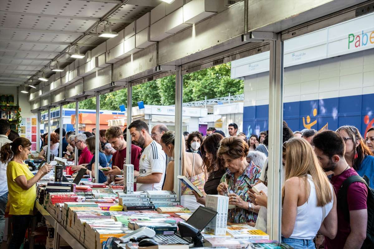 Madrid reabre El Retiro en plena inauguración de la Feria del Libro ...